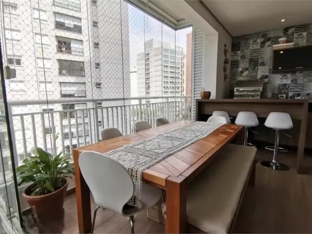 Apartamento à venda com 3 quartos, sendo 1 suíte, no condomínio Praça Dankmar, São Paulo SP