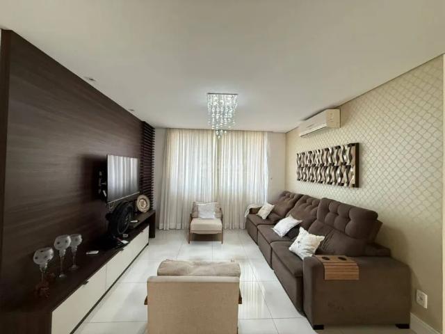 Apartamento à venda com 3 quartos sendo 3 suítes, 2 vagas de garagem e 136 m² de área privativa. B
