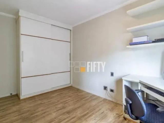 Apartamento à venda com 136m², 3 dormitórios, 1 suíte e 2 vagas Brooklin Paulista SP