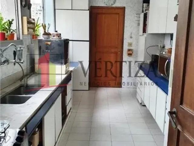 Apartamento à venda com 190m² no Itaim Bibi