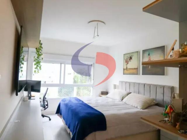 Apartamento à venda com 219m², 3 quartos e 3 vagas