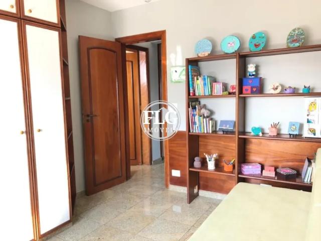 Apartamento à venda com 228m², 4 quartos e 3 vagas