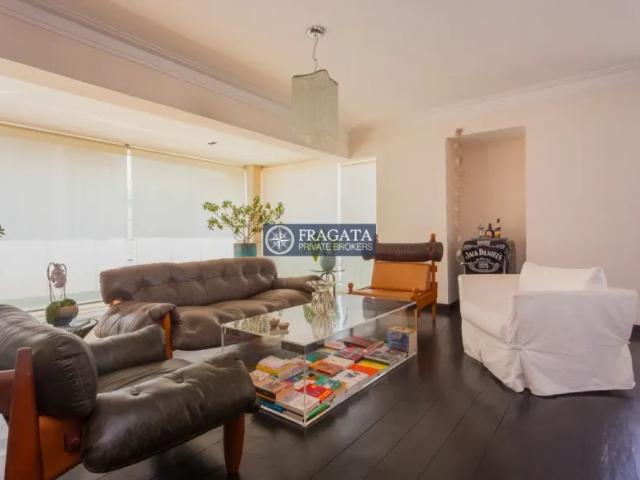 Apartamento á venda com 240m², 3 suítes e 3 vagas Jardim Paulista