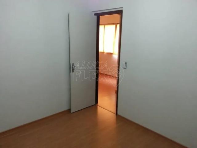 Apartamento à venda com 80 m² por R$295.000,00