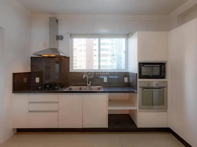 Apartamento à venda com vista mar, 03 suítes, 143m2, 03 vagas, Quadra Mar Barra Norte, Balneário Cam
