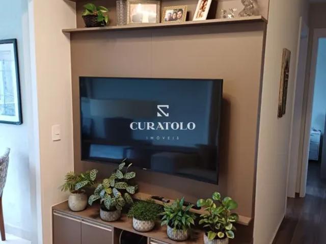 Apartamento à venda, de 2 quartos, 1 vaga e varanda na Chácara Santo Antônio