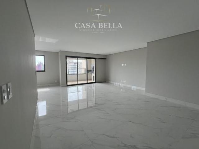 Apartamento venda Edifício Solar Renair na Região Central de Foz do Iguaçu, PR