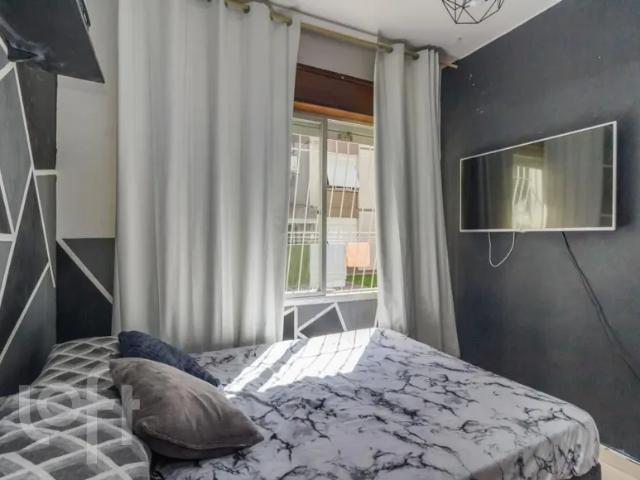 Apartamento à venda em Vila Ipiranga com 58 m², 3 quartos, 1 vaga