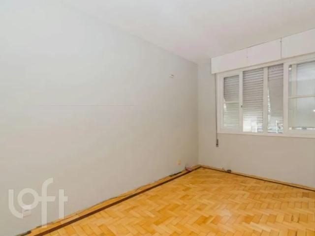 Apartamento à venda em Centro com 135 m², 2 quartos