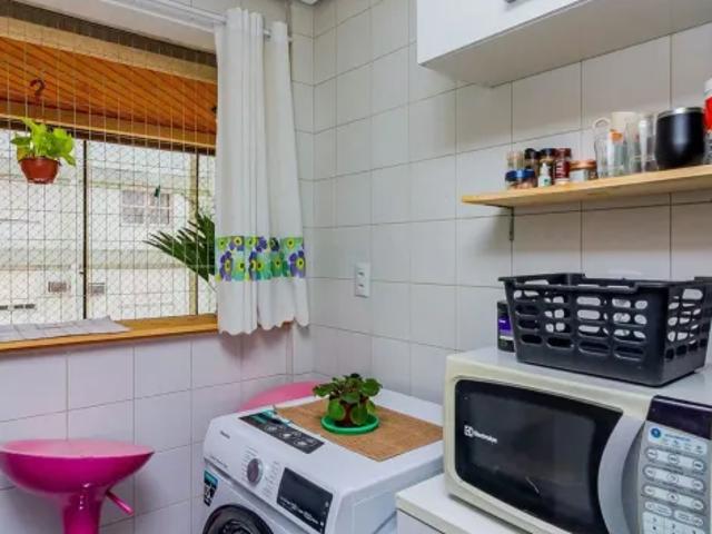Apartamento à venda em Menino Deus com 64 m², 2 quartos, 1 vaga
