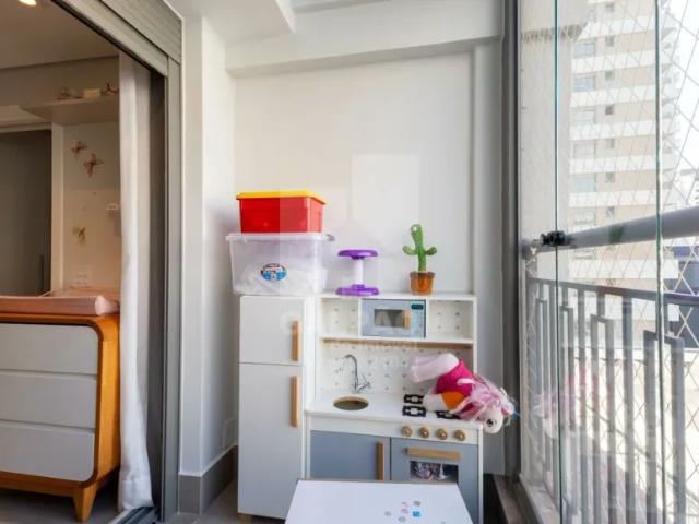 Apartamento á venda em Moema, 153m², 3 suites, 2 vagas, lazer e muita sofisticação