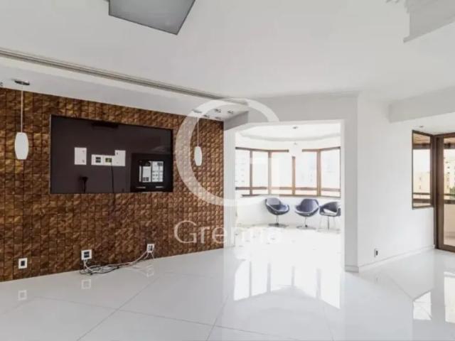 Apartamento à venda em Moema | 226m²