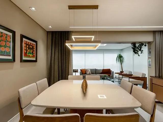 Apartamento à Venda em Moema – 172m², 3 Suítes, 4 Vagas – Mobiliado e Completo