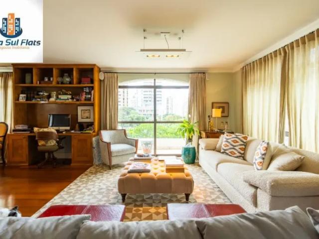 Apartamento à Venda Em Moema Com 3 Suítes e 3 Vagas Varanda