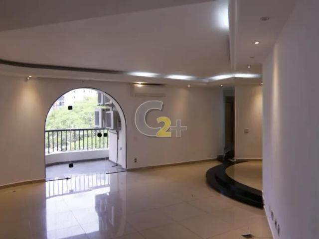 Apartamento à venda em Moema com 4 quartos, 2 suítes e 2 vagas