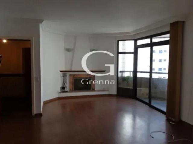 Apartamento á venda em Moema SP |125m²