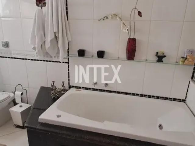 Apartamento à venda em Niterói RJ, bairro Ingá: 2 quartos, 1 suíte, 3 banheiros, 1 vaga, 85m². Venha