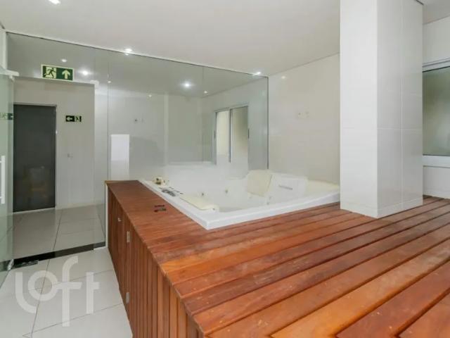 Apartamento à venda em Petrópolis com 68 m², 2 quartos, 1 suíte, 1 vaga