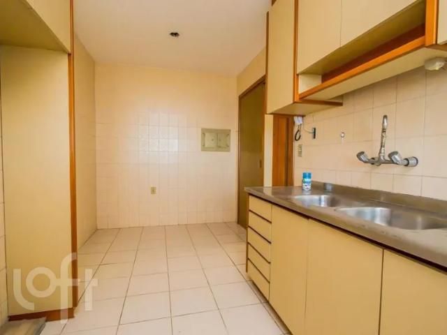 Apartamento à venda em Petrópolis com 113 m², 3 quartos, 1 suíte, 1 vaga