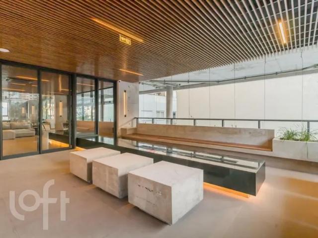Apartamento à venda em Petrópolis com 28 m², 1 quarto, 1 vaga