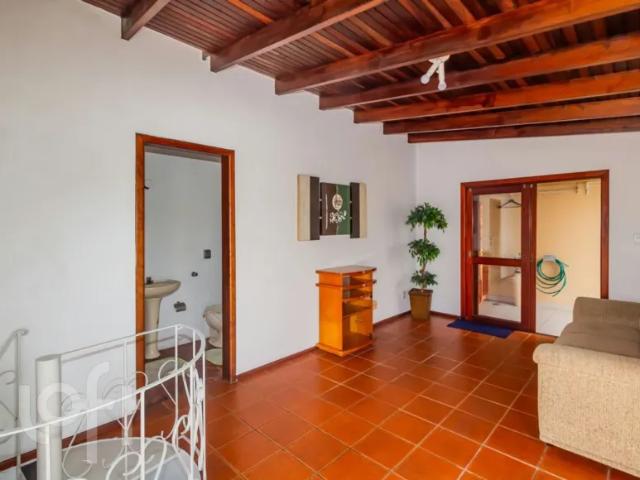 Apartamento à venda em São Sebastião com 177 m², 2 quartos, 2 vagas
