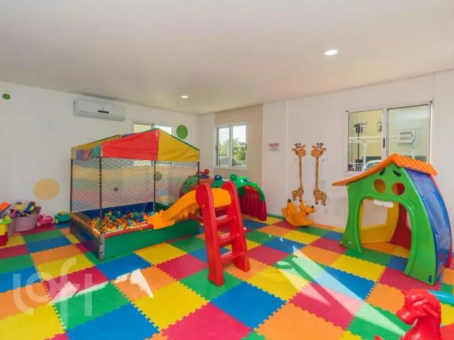 Apartamento à venda em Sarandi com 51 m², 2 quartos, 1 suíte, 1 vaga