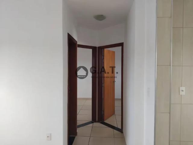 Apartamento à venda em Sorocaba SP, Jardim Prestes de Barros: 2 quartos, 1 suíte, 1 sala, 2 banheiro