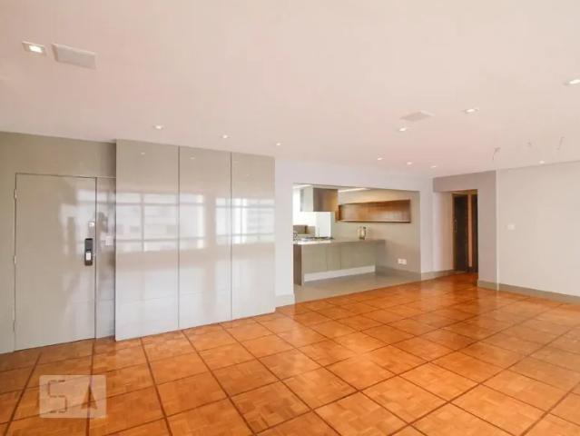 Apartamento à Venda Higienópolis, 3 Quartos, 220 m2