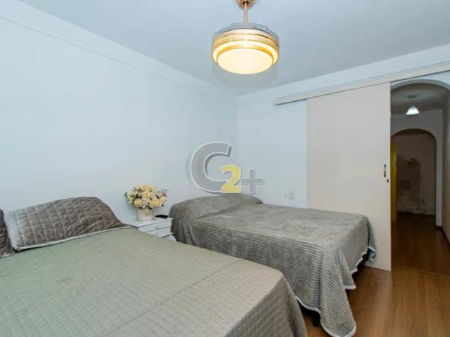 Apartamento é venda no Jardim Paulista, 3 quartos, 1 suíte, 1 vaga de garagem