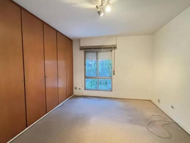 Apartamento venda Jardim Paulista 4 quartos sendo 1 suite, 2 vagas, 220m²
