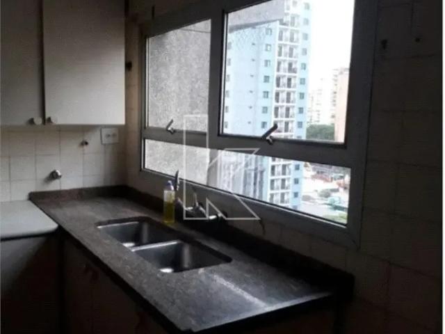 Apartamento à Venda Moema com 140m², 2 Quartos, 1 Suite, 2 Vagas