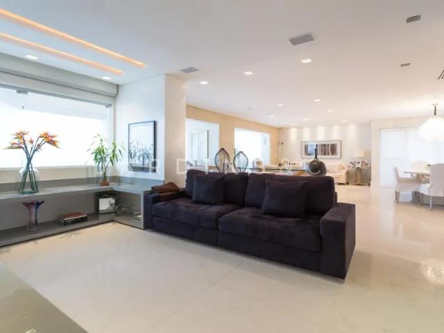 Apartamento à venda na Vila Nova Conceição