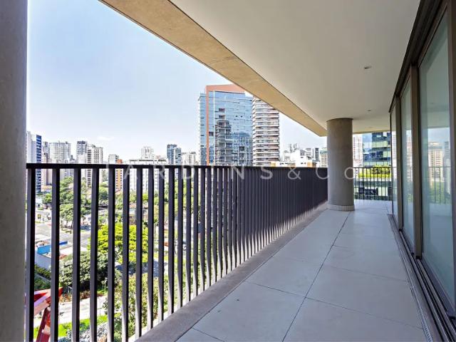 Apartamento à venda na Vila Olímpia