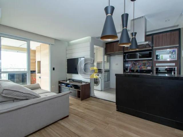 Apartamento à venda na Barra Funda com 2 quartos, sendo 1 suíte e 1 vaga
