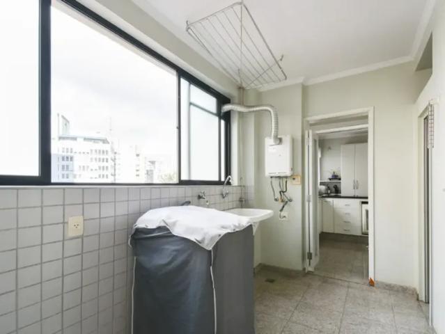 Apartamento à venda na Bela Vista com 230m²