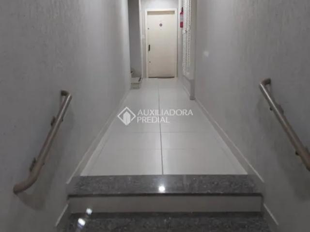 Apartamento à venda com 65m², 2 dormitórios no bairro Cidade Baixa