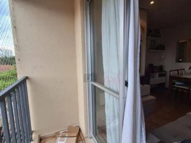 Apartamento à Venda na Mooca. 2 dormitórios, sacada, 1 vaga de garagem. À venda São Paulo/SP