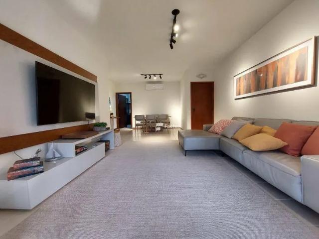 Apartamento à venda na Praia da Enseada Guarujá/SP