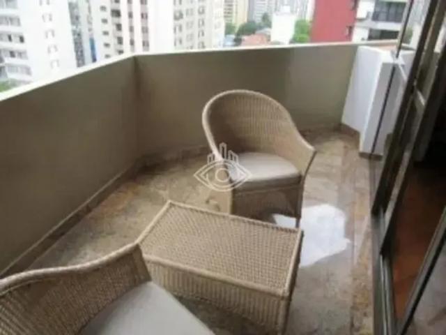 Apartamento à venda na Rua Pascal no Campo Belo, São Paulo