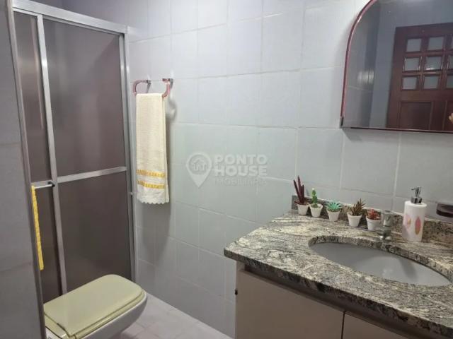 Apartamento à venda no bairro Saúde de 2 dormitórios, 3 banheiros e 1 vaga