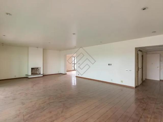 Apartamento à venda no Cambuí em Campinas / SP