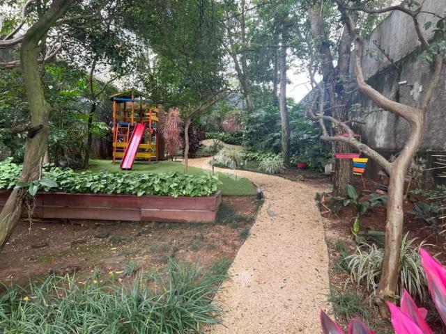 Apartamento à venda no Campo Belo 70m² com 2 dormitórios 1 suíte adaptada, mobiliado e 1 vaga