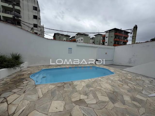 Apartamento à venda no Itaguá com fácil acesso ao Tenório