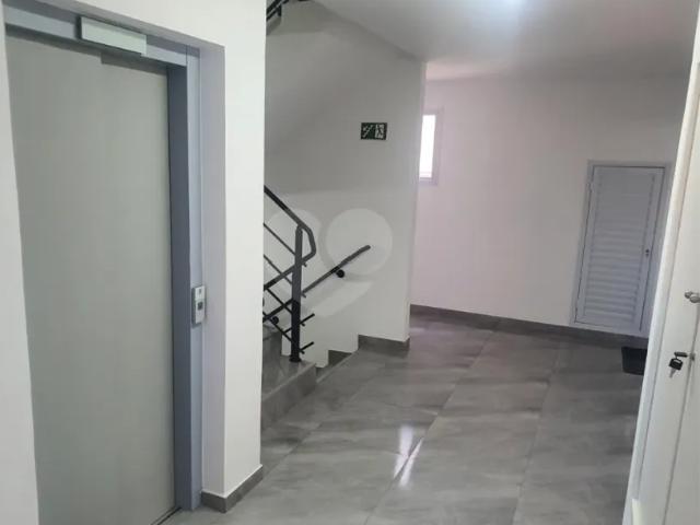 Apartamento à venda no Jardim São Paulo com 2 dormitórios e suíte