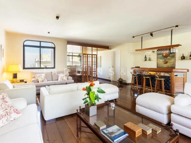 Apartamento à venda no Jardim Paulista