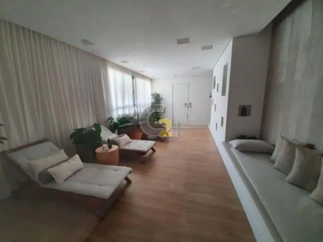 Apartamento á venda no Morumbi com 3 suítes e 3 vagas