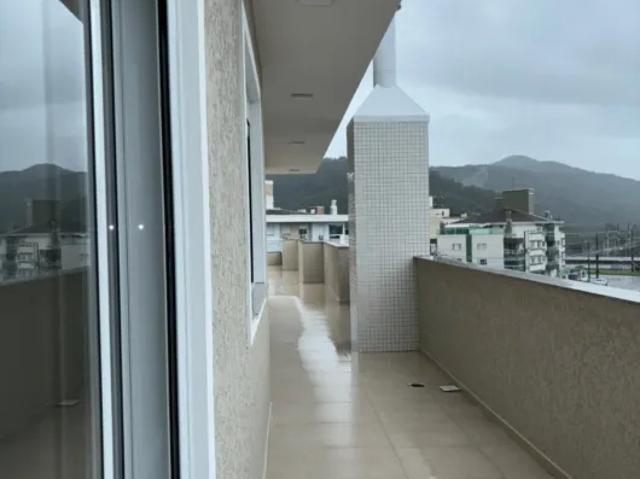 Apartamento à venda nos Ingleses, Florianópolis: 3 dormitórios, 1 suíte, 84m², ótima localização. Co