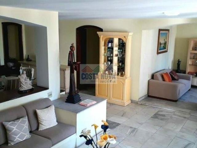 Apartamento VENDA OU LOCAÇÃO 5 dormitórios amplo e próximo a praia no Boqueirão!