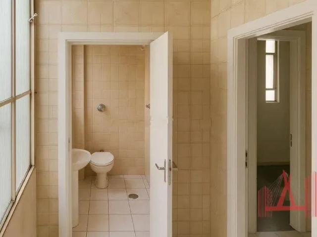 Apartamento à Venda ou Locação com 3 dormitórios, 1 vaga de garagem, com 160 m² Jardim Paulista