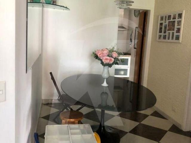 Apartamento vende próximo Shopping Santana Parque 3 quartos sendo 1 suite 2 vagas